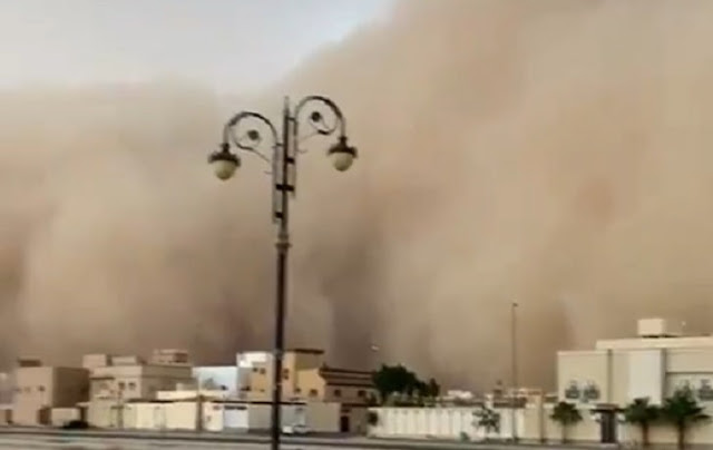 Video : Strong Sand Storm hits Al Qassim region of Saudi Arabia