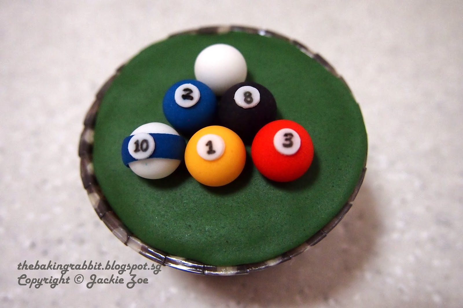 Pool Ball Cupcakes