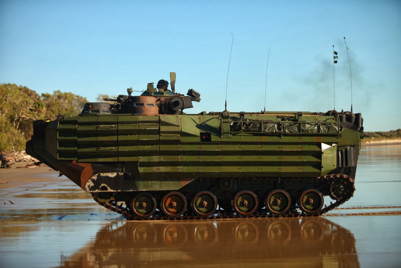 SNAFU!: Is the only replacement for the AAV a modernized new built AAV?