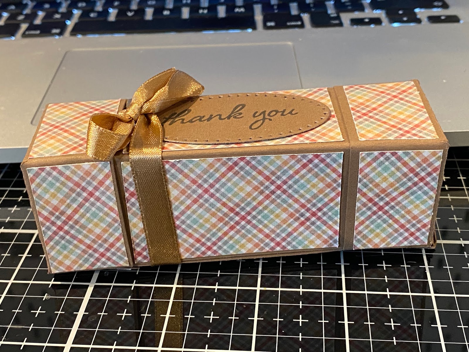 Paper Crafting by Heidi Angelika: Impossible Popper Boxes