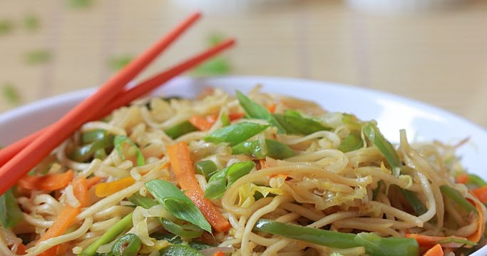 Vegetable Hakka Noodles ~ Lincy's Cook Art