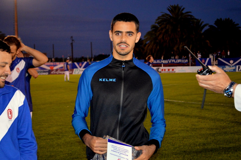 AZUL CON LA V BLANCA: QUILMES HOMENAJEÓ a Mathías ALVAREZ NAVARRO.