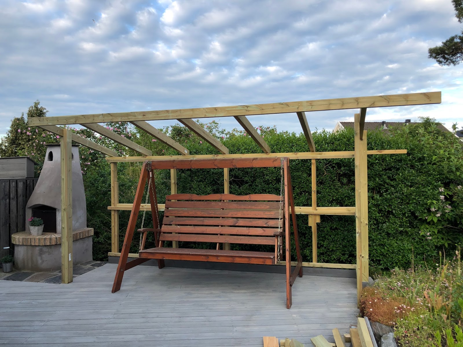 Hjemmelagd: Levegg med halvtak