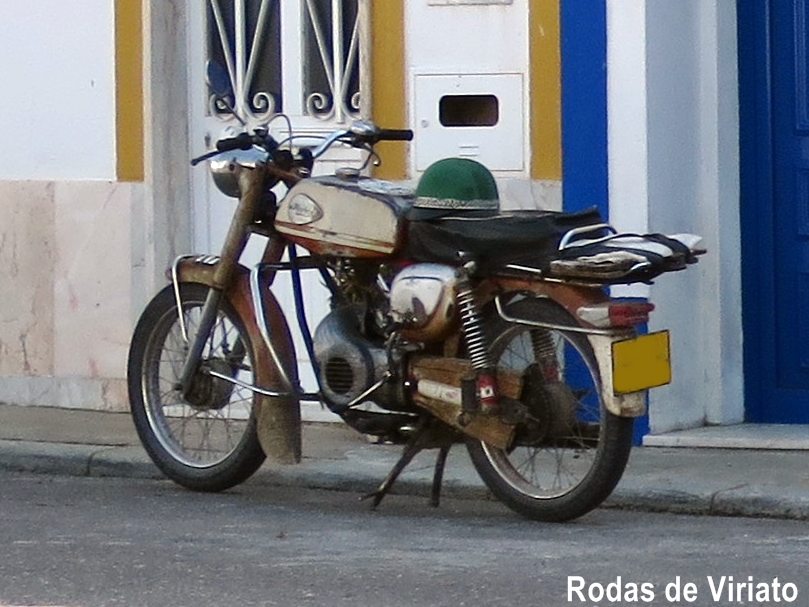 Motorizada Perfecta com motor Zundapp de turbina