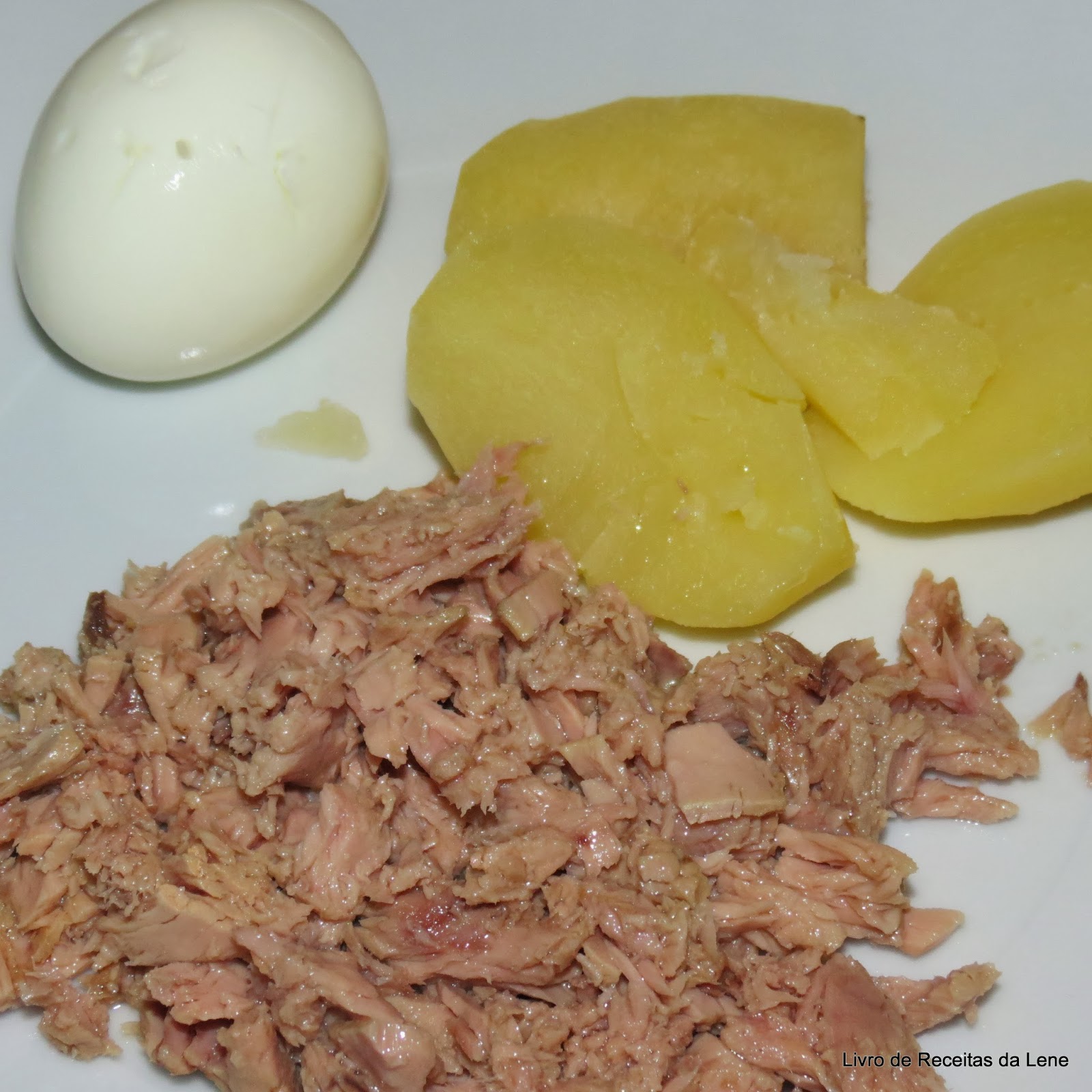 ATUM COM BATATA E OVO COZIDO | LIVRO DE RECEITAS