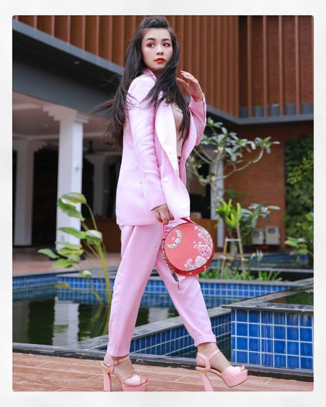 Phway Phway | Myanmar Model Girl