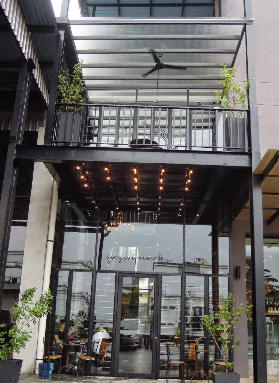 LOVE LIFE, CHERISH MOMENTS: Greyskymorning, EX8 Building, SS13