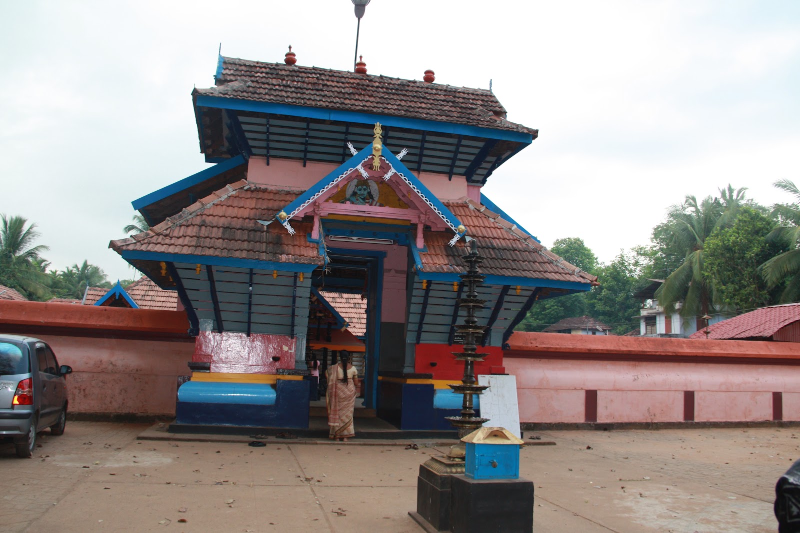 Sarve Bavanthu Sukhinah