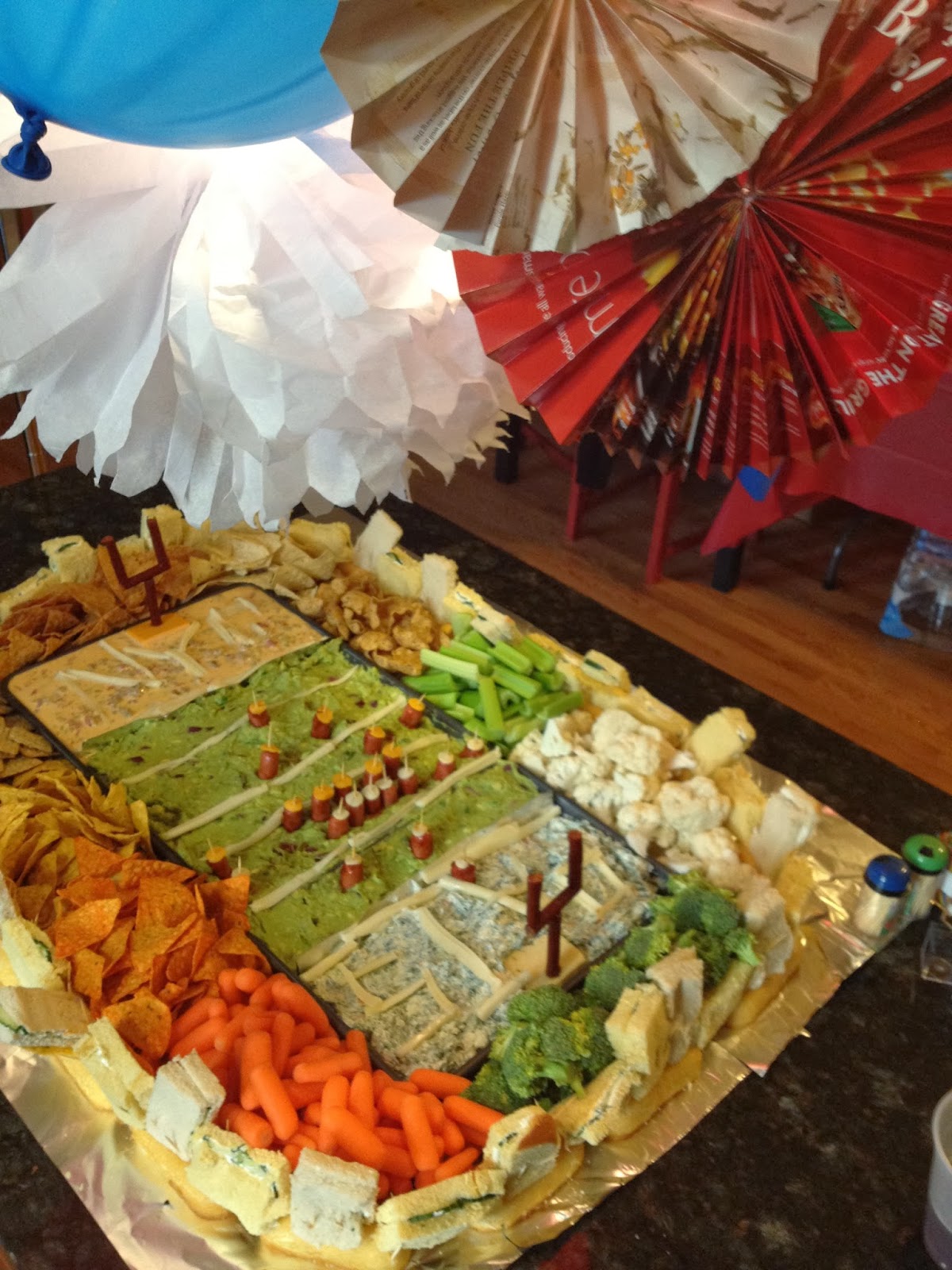 Lola, Tangled: DIY Super Bowl Party Snack Stadium. Ahem, that's SNACKADIUM.
