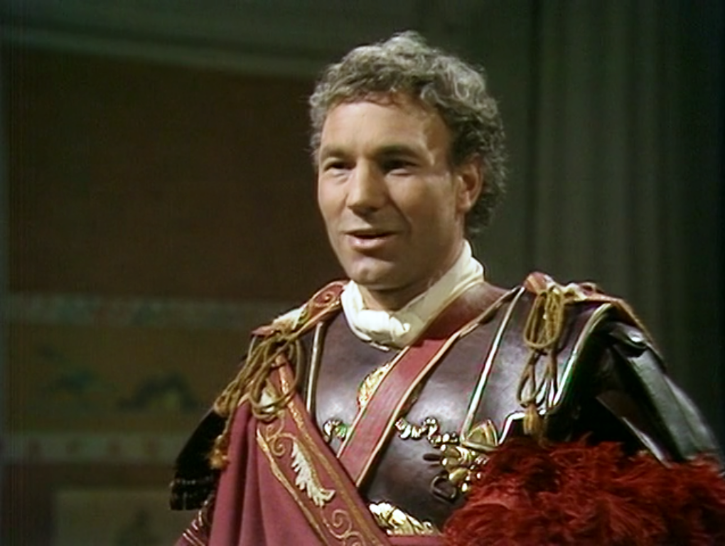 Sir Patrick Stewart being knighted : r/pics