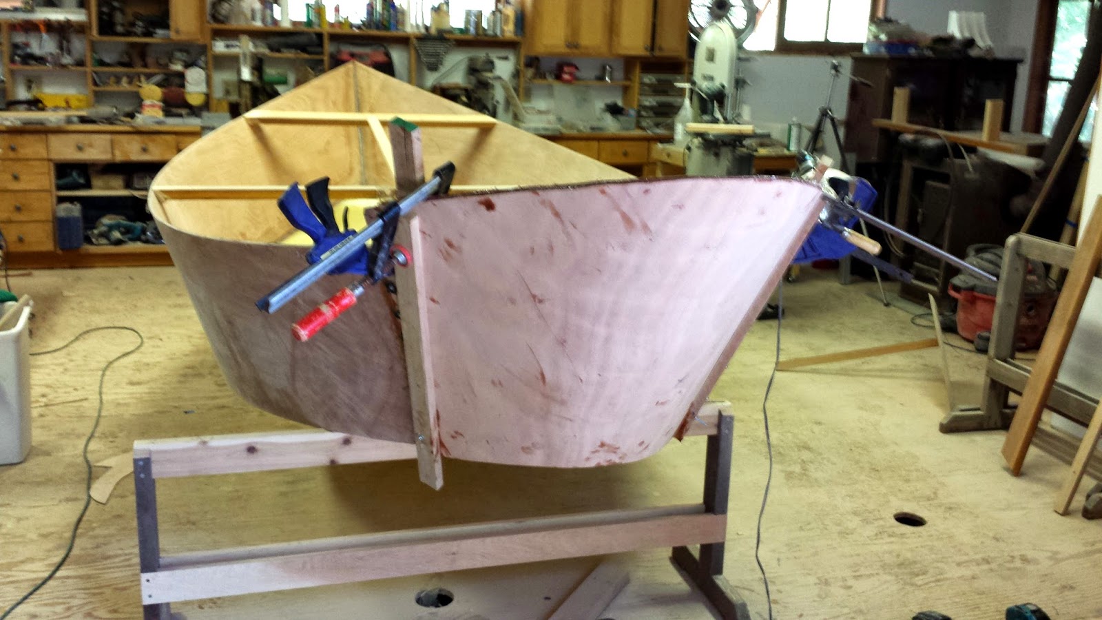 Fly Fishing Traditions: Kingfisher Drift Boat Build - Updated Rounded ...