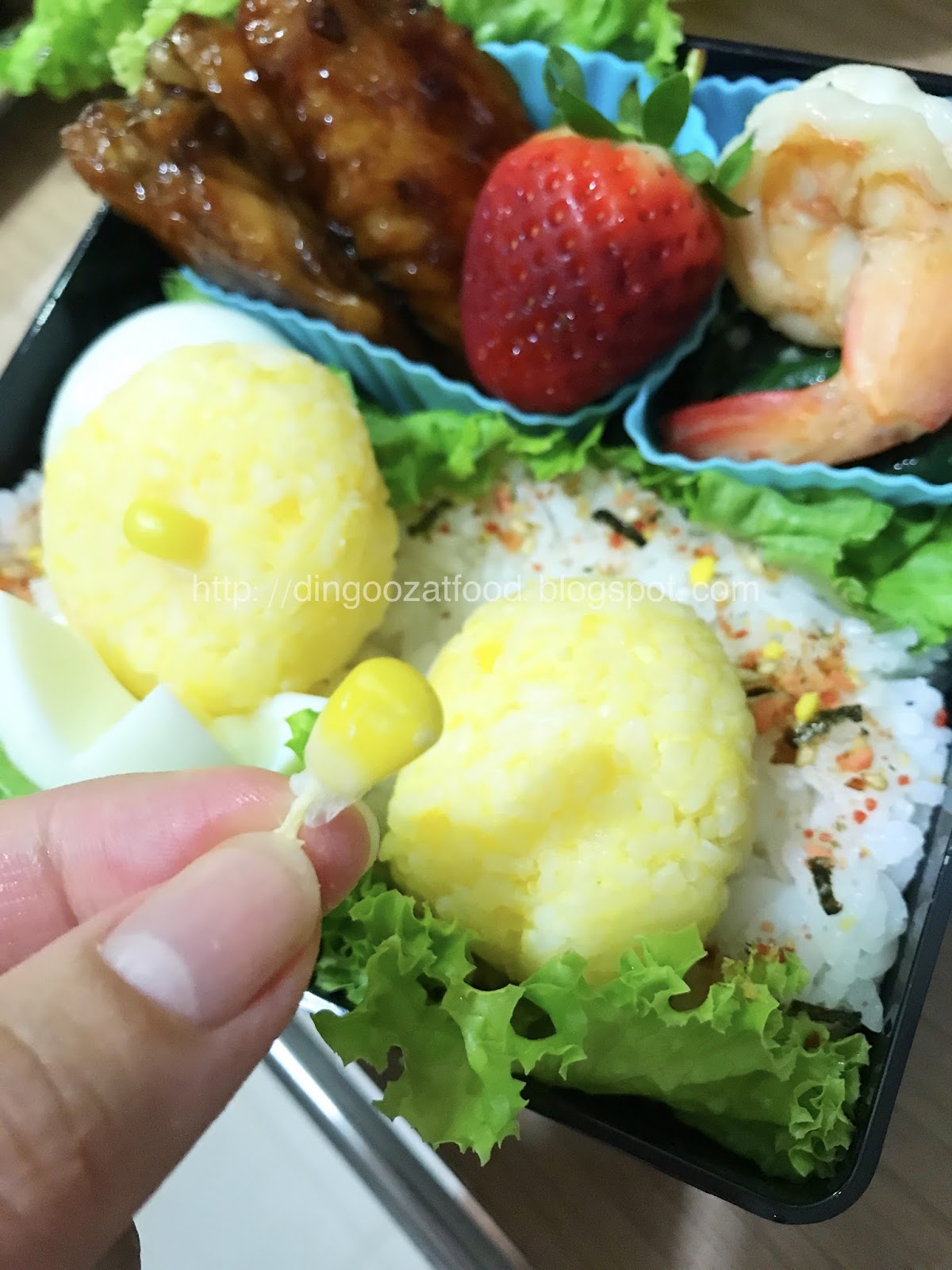 Miki's Food Archives : Little Chicks Onigiri Lunch Box/ Bento 可爱小鸡蛋黄饭团