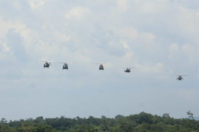 DEFENSE STUDIES: Tim Penerbad Satgasrat Brigif Raider 9 Kostrad Uji ...