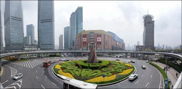 Pedestrian Circle Bridge in China (6 pics)