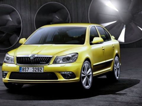 Nye_Car: Skoda Laura RS 2012 Review