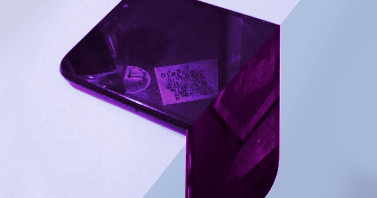 smartphone, phone, mobile, broken, out of order, melting, melt, angle ...