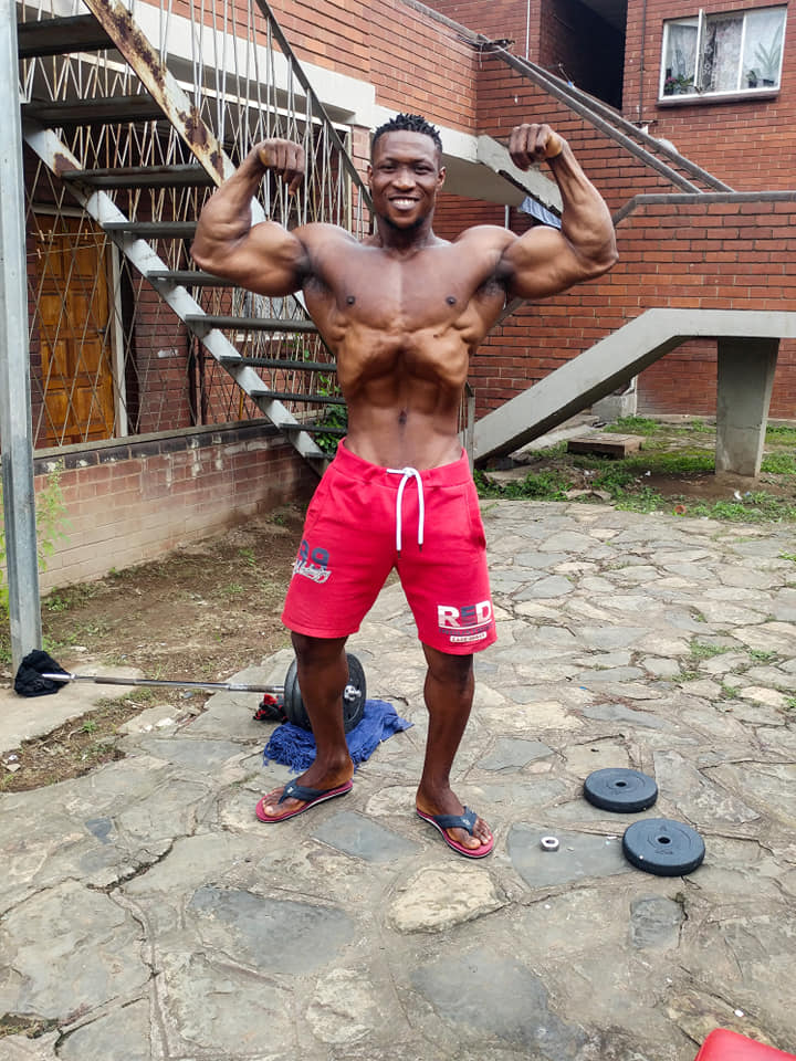world bodybuilders pictures: south african bodybuilder Nana Fosu from ...