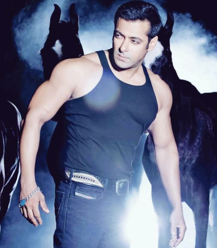 Shirtless Bollywood Men Salman Khan Shirtless Topless Bollywood Icon