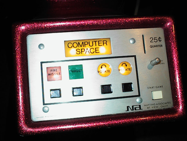 Realm Of Retro : COMPUTER SPACE First coin-operated video game c.1971