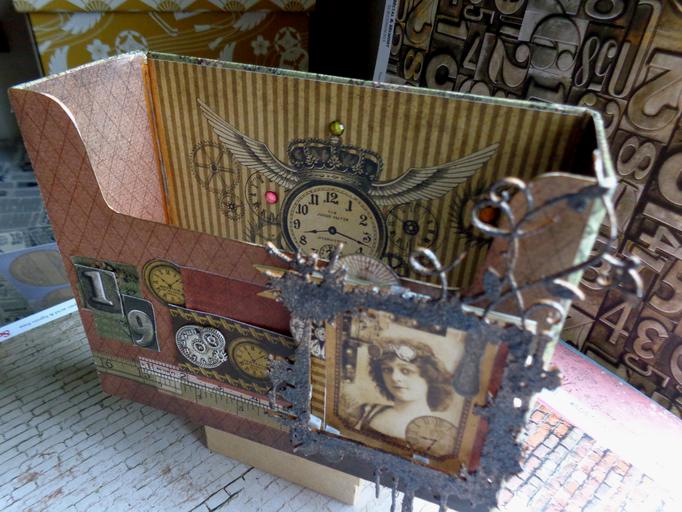Wieczna Jesień: Steampunk cardboard box