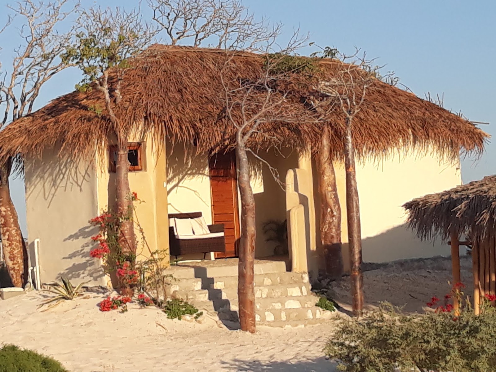 UN VRAI PARADIS, AMBATOMILO, MADAGASCAR