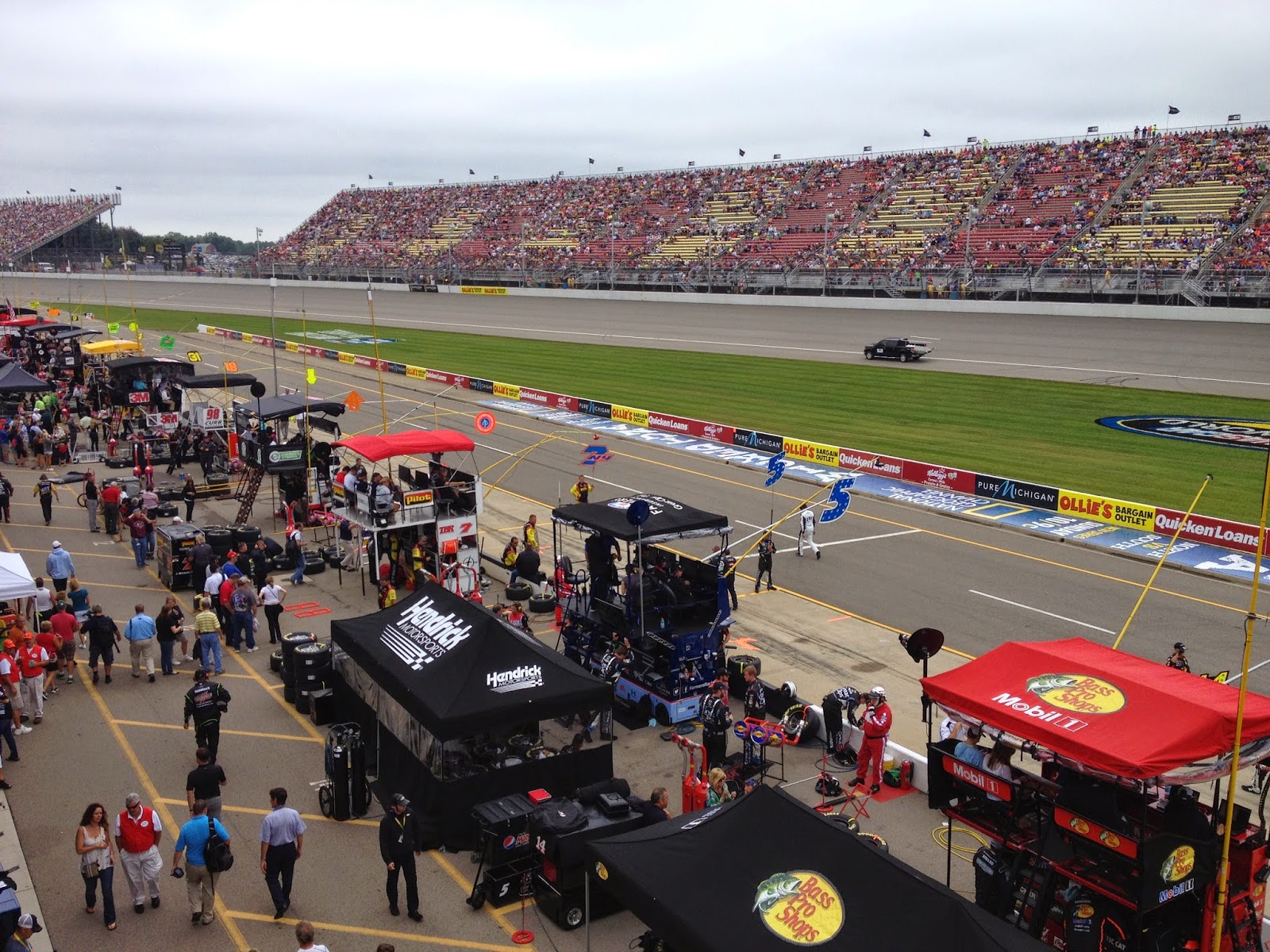 Vom Alb-Traum zum American Dream: Michigan 500 - Nascar