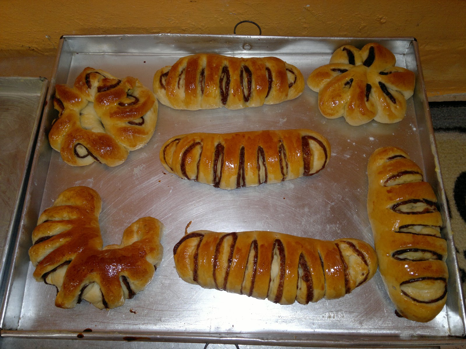 SAJIAN IBUNDA ENTERPRISE: ANEKA ROTI