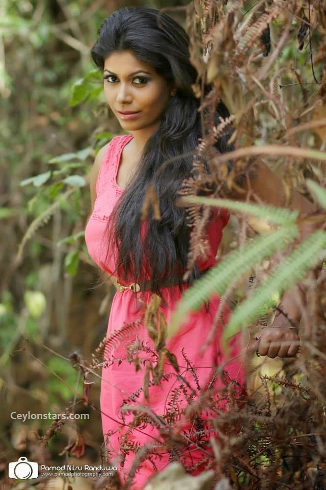 Waruni Kanchana | Pix by Pamod Nilru - Ceylon Stars