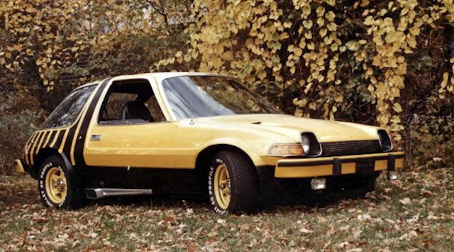 The Flying Fishbowl: 18 Beautiful Vintage Photos of 1970s AMC Pacer ...