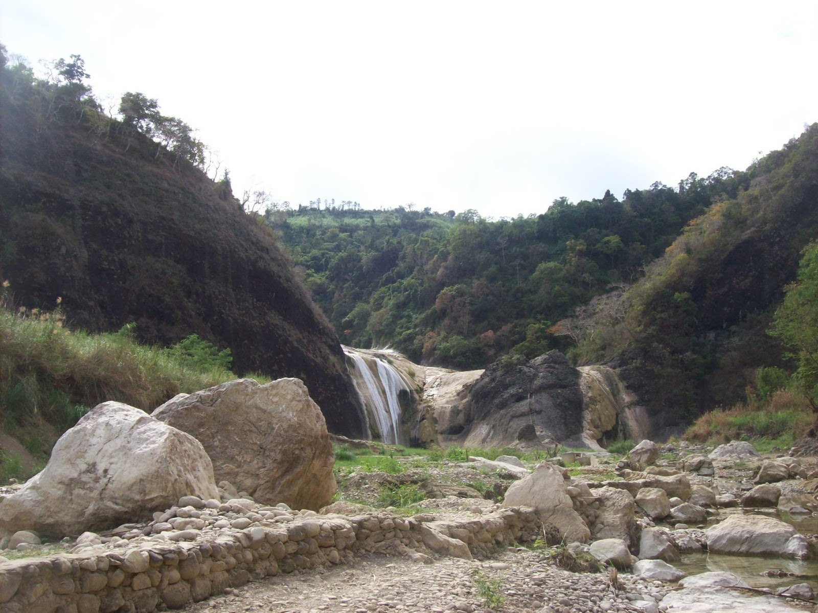 InnerViews: PINSAL FALLS