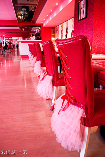 Step by Step to Make Glamorous Chairs for Hen Parties. | Oh My Fiesta ...