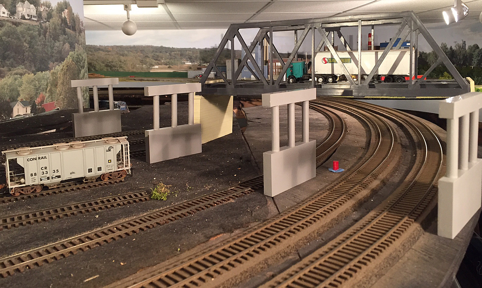 Conrail's Onondaga Cutoff: On Overhead Bridges