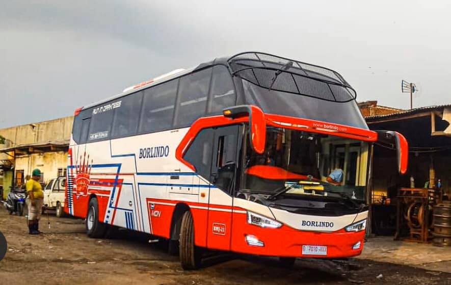 Bus Terbaru Borlindo Avante H9 Mercedes benz OH 1526 Air Suspension Tentrem