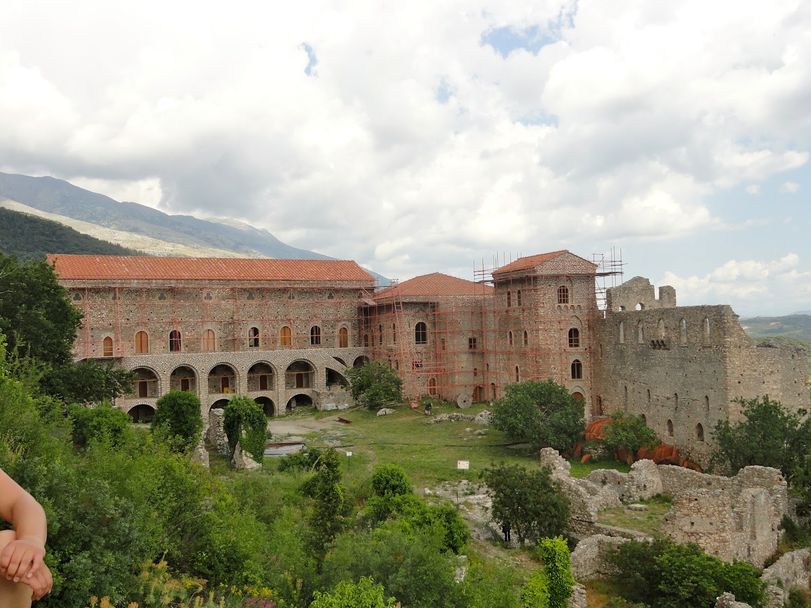 Η Αναστήλωση του Μυστρά | The Rebuilding of Mystras | SkyscraperCity Forum