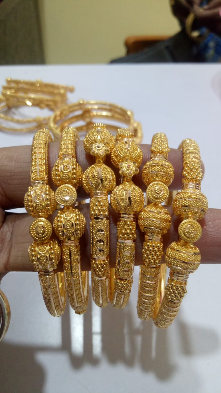 Latest Fancy Light Weight Gold Bala Designs