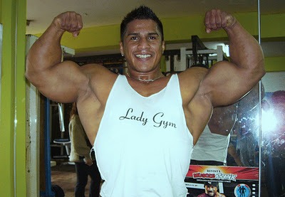 world bodybuilders pictures: peru bodybuilder Johan Flores