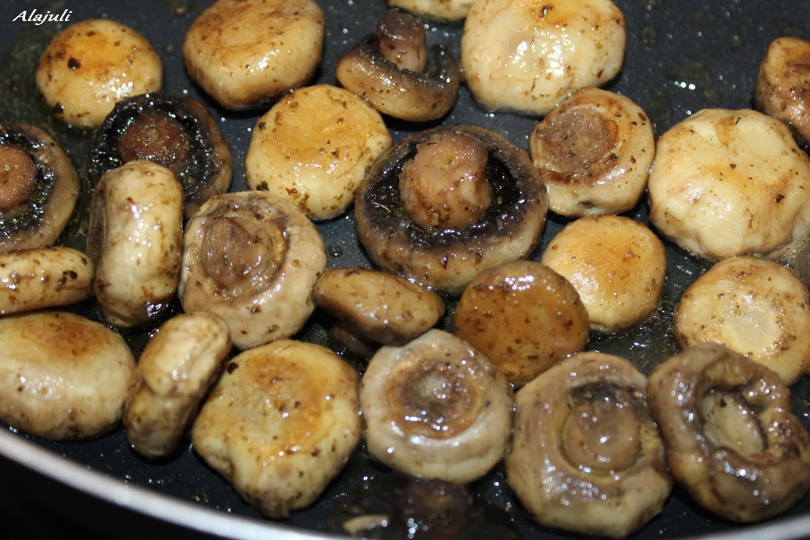 Alajuli: Fűszeres sült gomba