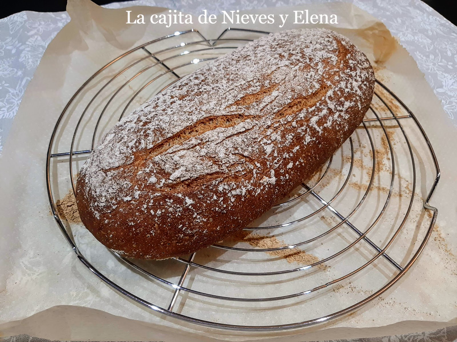 Pan 100% espelta con biga y escaldado, fermentación en banneton y 85% ...