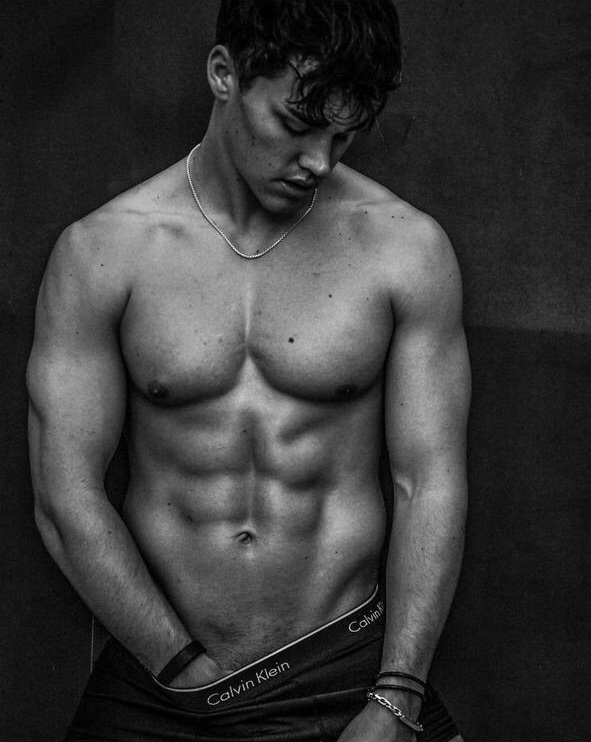 Alexis_Superfan's Shirtless Male Celebs: Noah Beck shirtless CK photo ...