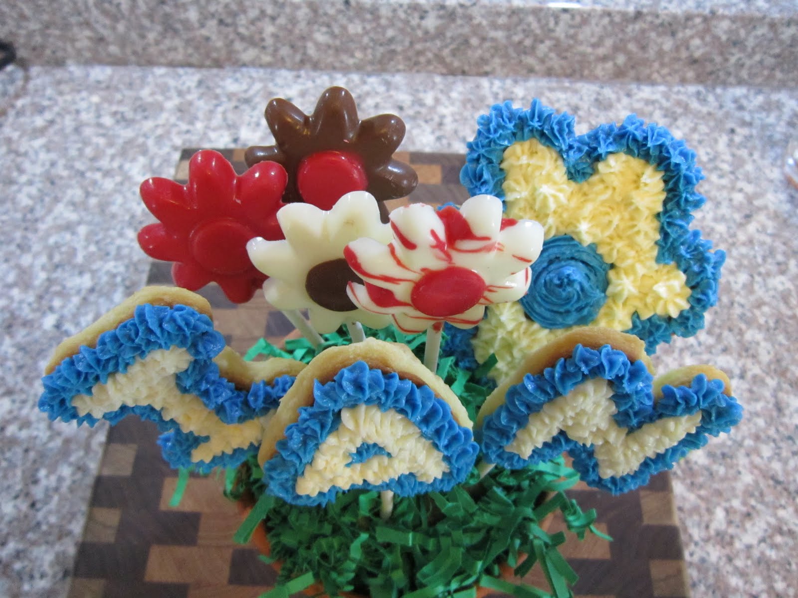 Home Cooked Happiness: Cookie Bouquets