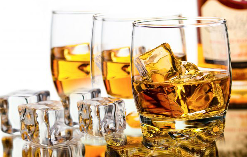 Boy97: Makalah tentang Khamar Dan Maysir