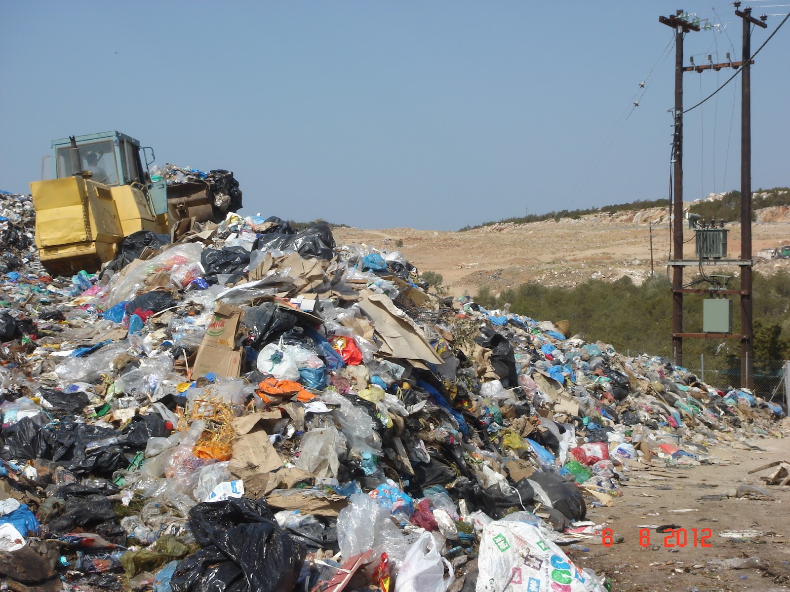 Εικονοσκόπιο News: ''ΤΑ ΠΑΝΩ ΚΑΤΩ ΦΕΡΝΕΙ Ο ΔΗΜΗΤΡΗΣ ΣΦΥΡΗΣ ΚΑΙ ...