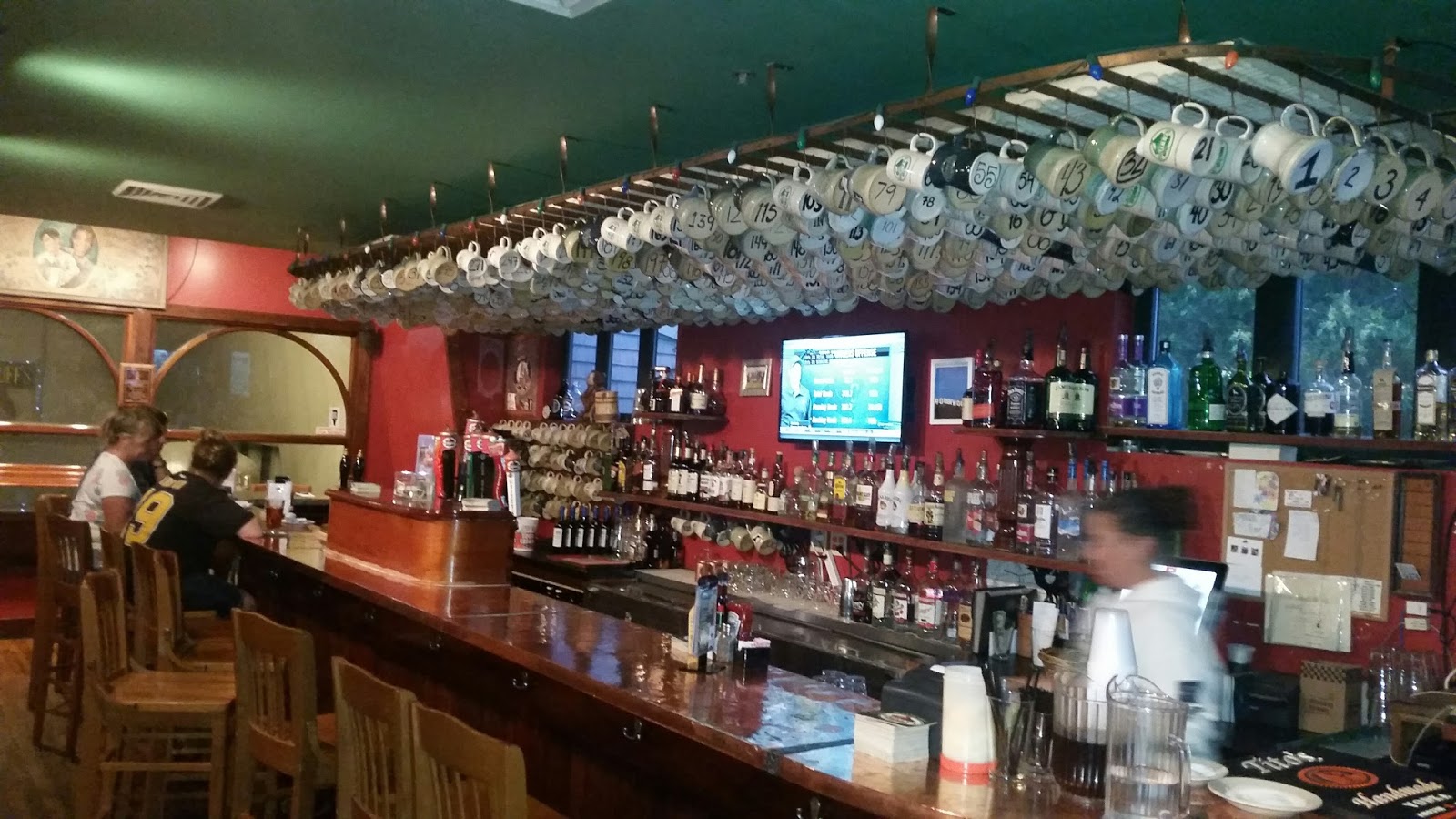 Lise and Rob's Maine Beer Trail Adventure: Gritty's Freeport Brew Pub