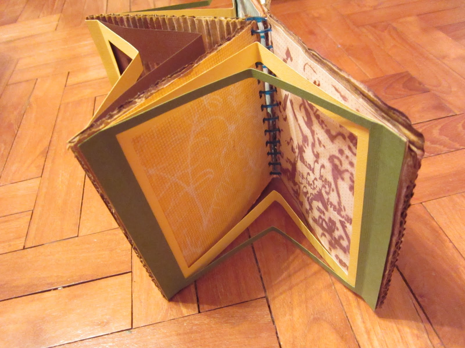 Artz de Scrap: Handmade Album Tutorial & Challenge