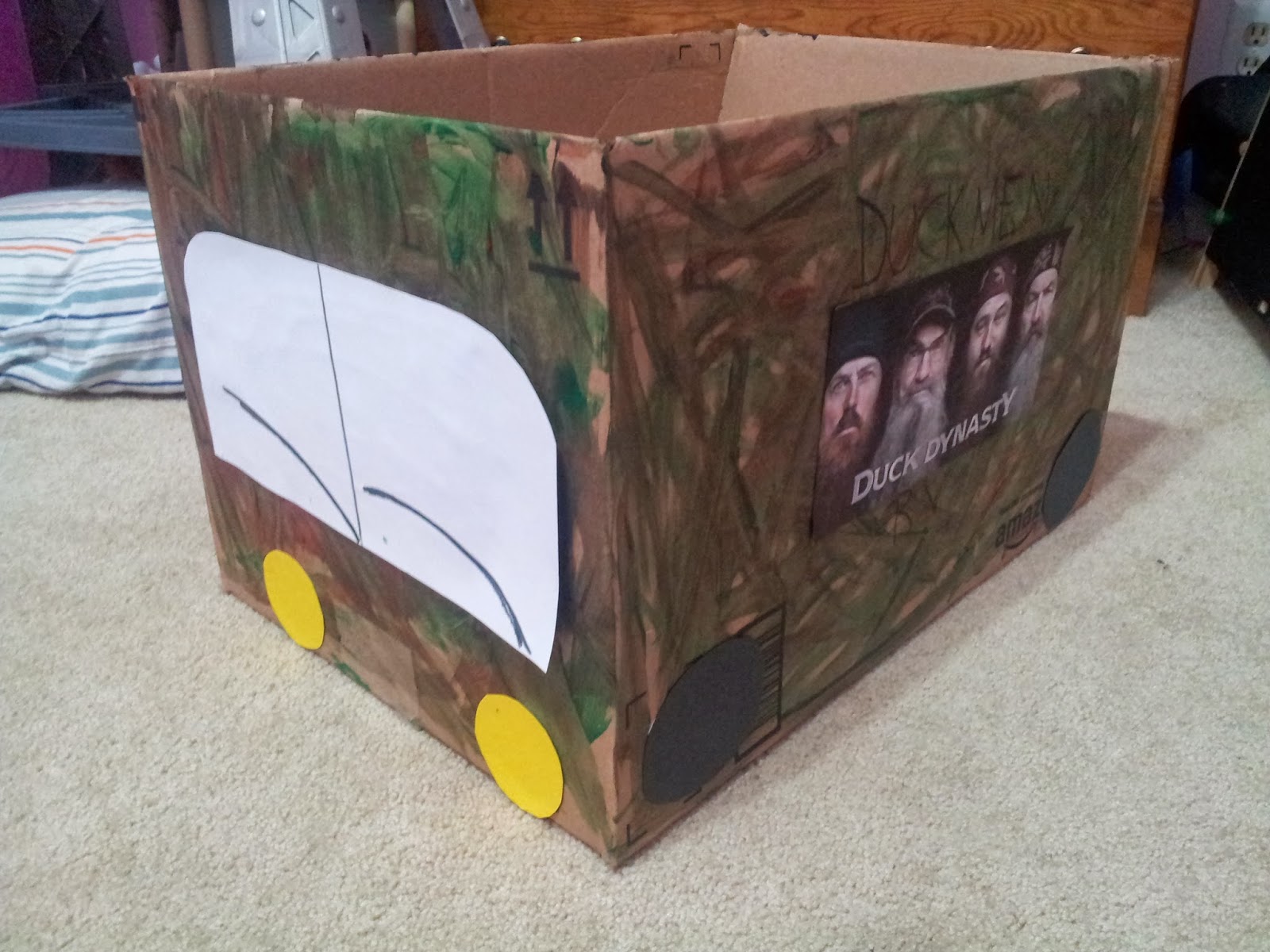 Working Mom Wonders: Duck Dynasty Cardboard RV