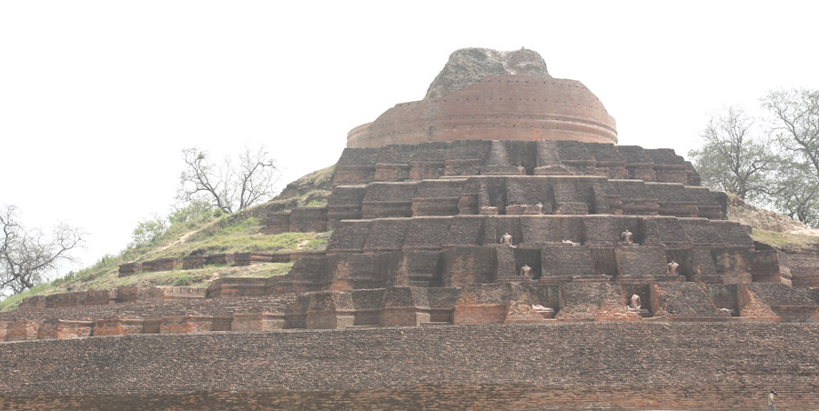 केसरिया में है दुनिया का सबसे बड़ा स्‍तूप, भगवान बुद्ध ने महापरिनिर्वाण ...