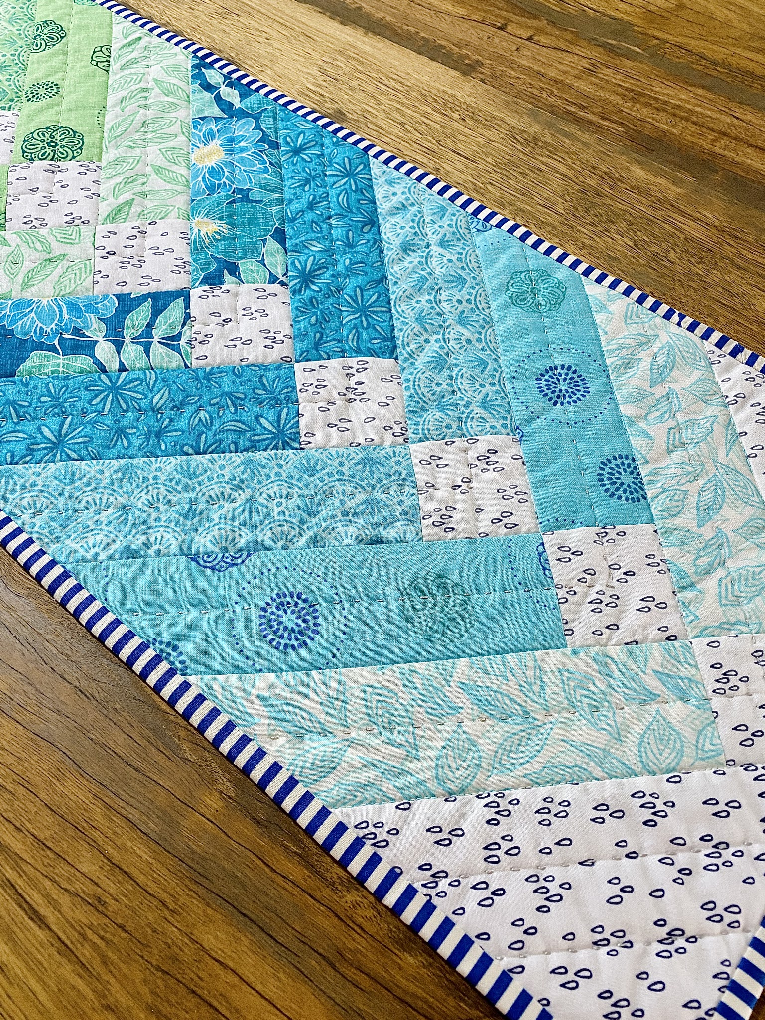 Tropicana Braid Table Runner - Samelia's Mum