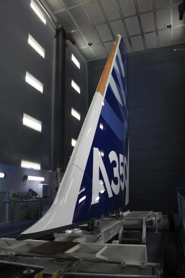 A350 XWB News: The final assembly in the FAL of the MSN002, the 3rd ...
