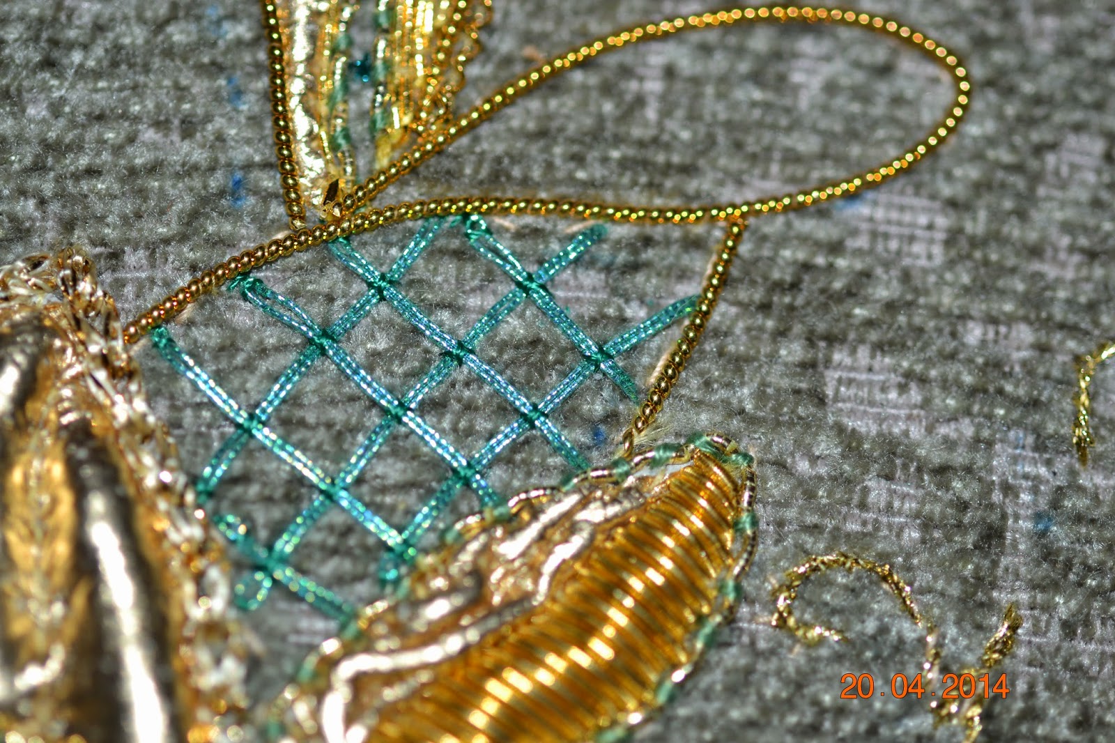 Renata's arts and crafts: Gold Work Embroidery Sampler - progress