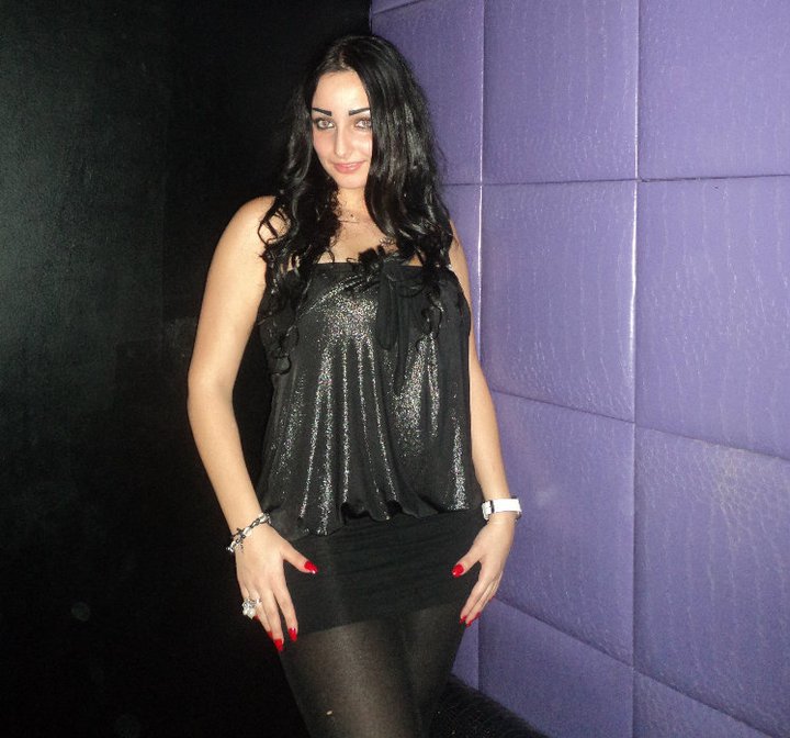 World Biggest Arab And Western Pictures Yard Pretty Tunisian Girl In Black Dress